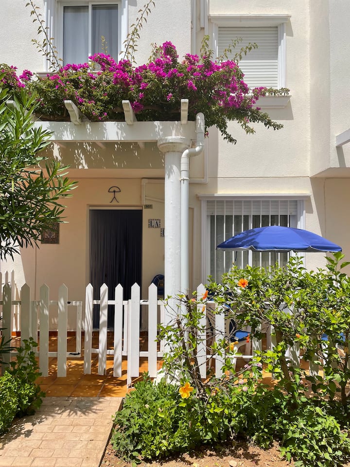 Townhouse Just 400m From The Beach - 貝拉