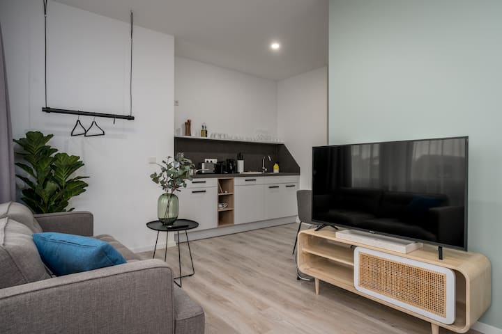 Bright: Studio For 2 | City Center | Kitchen - Lippstadt