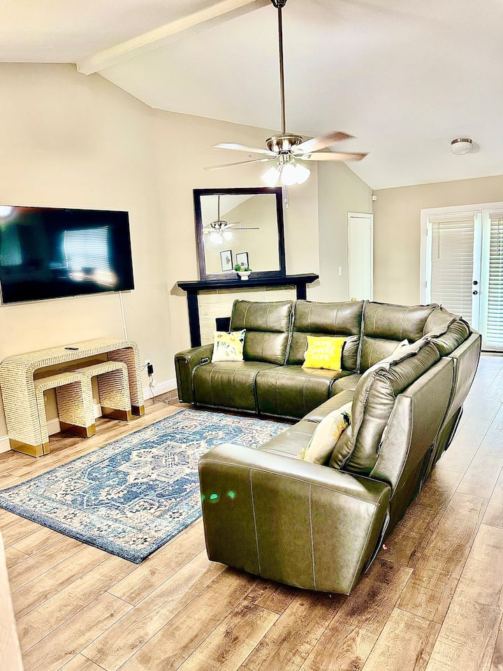 Modern Comfort In The Colony - The Colony, TX