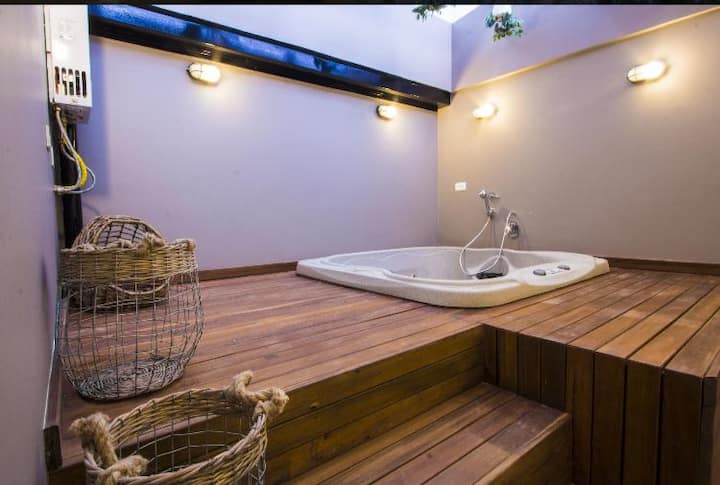 New Lleras Hidden Gem 4 Bed Apartment With Jacuzzi - Medellín