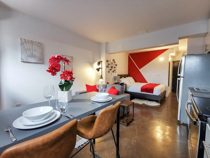 Cameo Suites - Studio 302 - Halifax