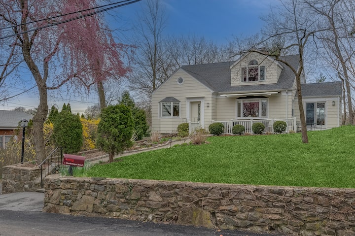 Suburban Summer Rental Close To Nyc - Rye, NY