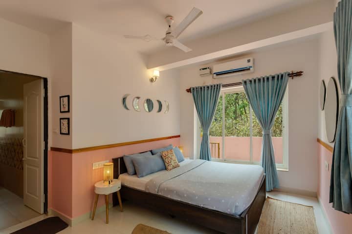 Vagator 2bhk With Pool Near Thalasa - 果阿邦