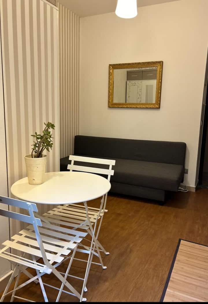 Cozy Studio Apartment Near The Canals - Milan