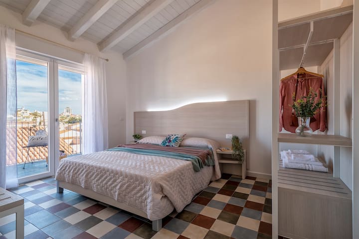 Casa Agave. Nel Centro Di Olbia. - Olbia