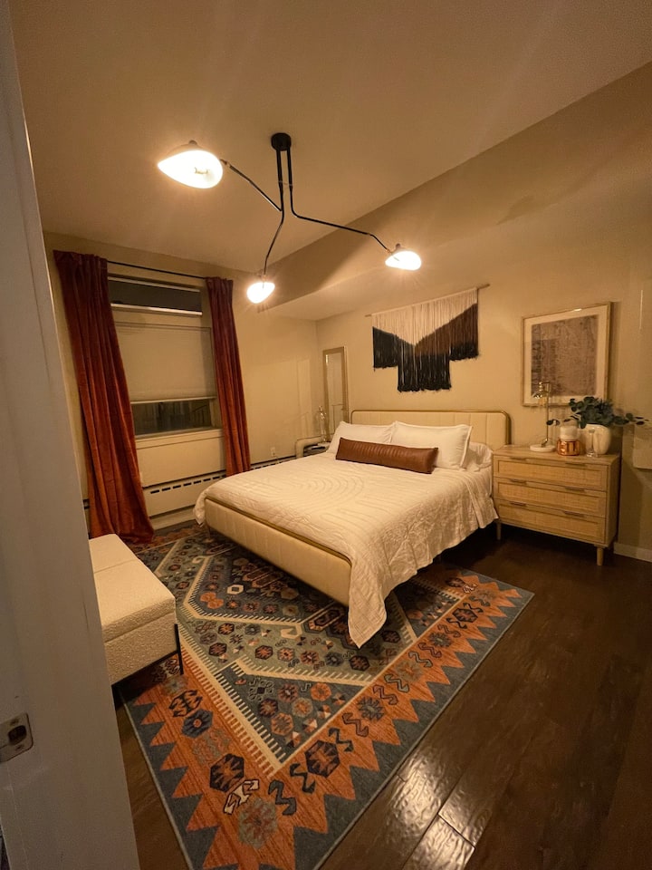 Downtown Casper Hideaway Apartment - Evansville, WY