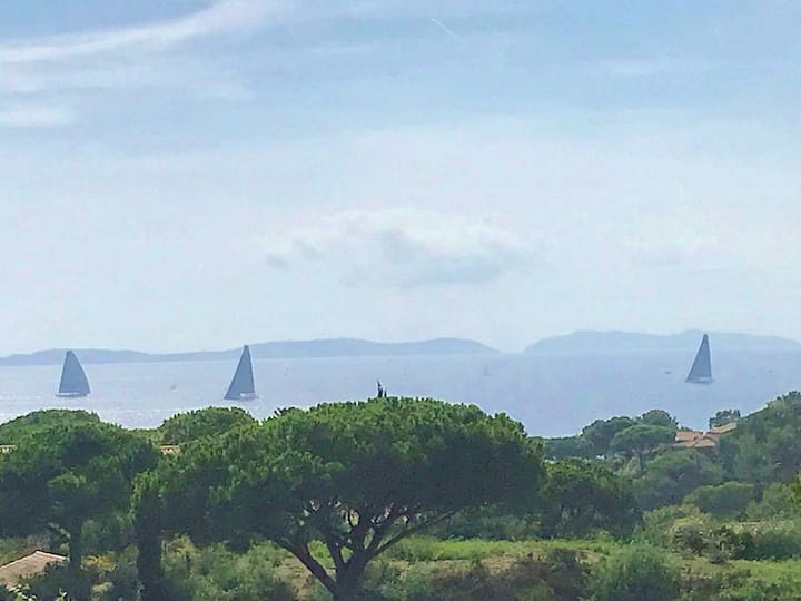 Beau Mazet-jolie Vue Sur La Mer - La Croix-Valmer