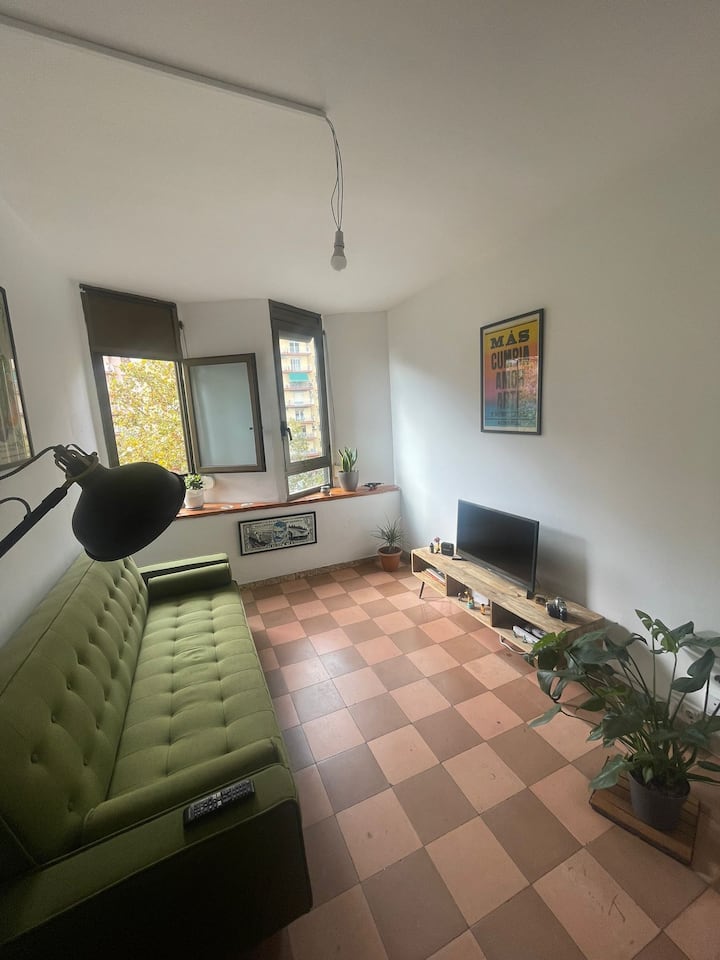 Well Located Cozy Double Room - Barcelona