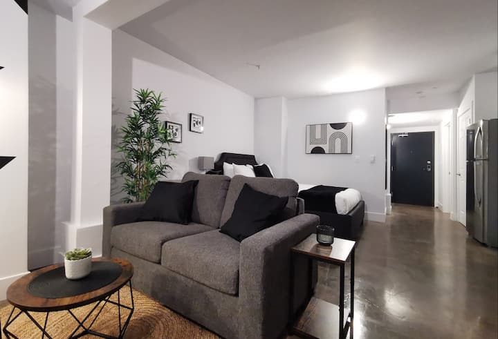 Cameo Suites - Studio 404 - Halifax, NS, Canadá