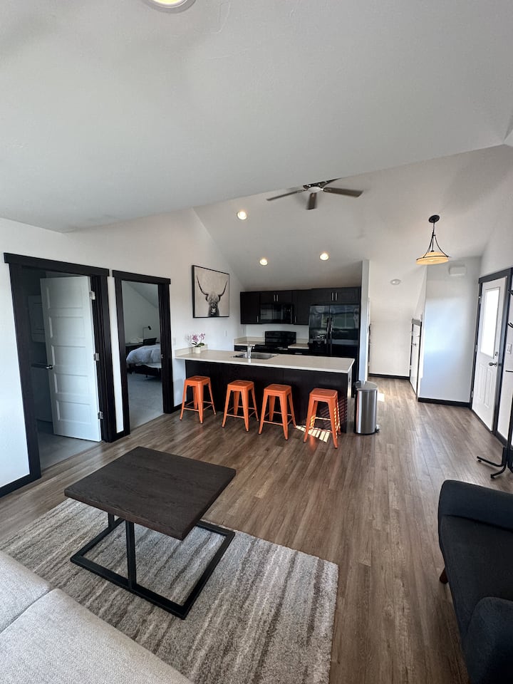 Renova Guesthouse - Bozeman, MT