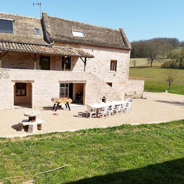 Gite De Groupe  En  Bourgogne - Tournus