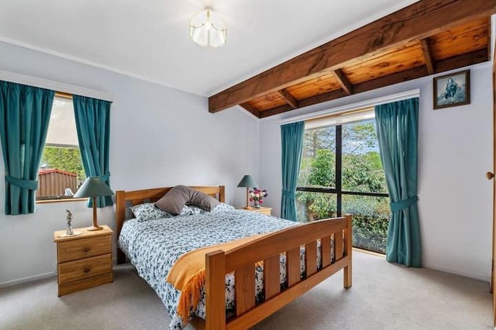 Sunny Side Retreat - Rotorua