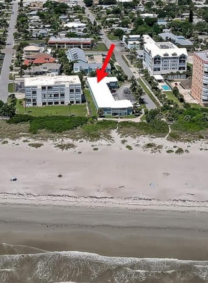 On The Beach! 1 King & 2 Queens. - Jetty Park, Port Canaveral