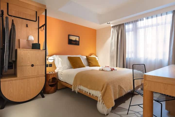 Queen Studio+sheung Wan Mtr+near Hku - Sheung Wan