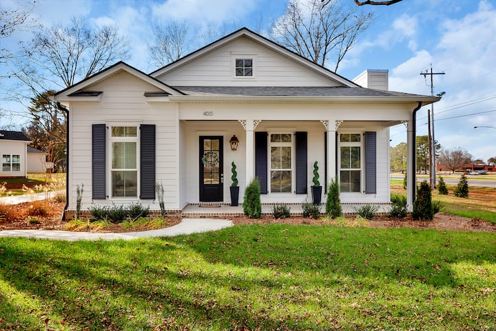 Welcomehome To Boro White House! - Murfreesboro, TN