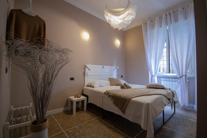 Doppia Accogliente  Bagno Privato E Giardino,metro - Lazio