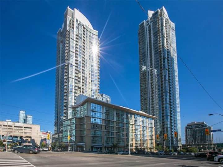 Large Room With En-suite Washroom - Toronto