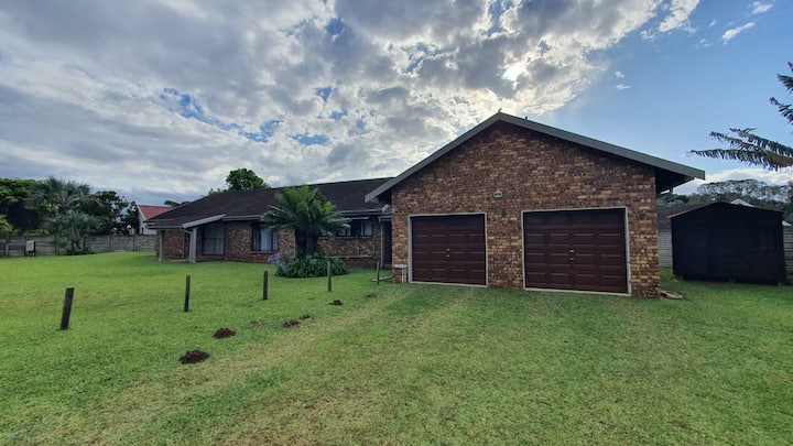 Siyaya - Home Away From Home - Port Edward