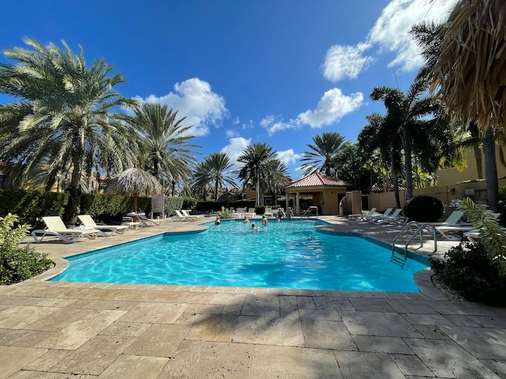 Luxury New Condo At Gold Coast, Minutes To Beaches - Aruba