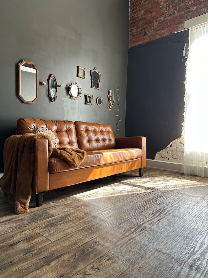 Loft In Historic Building - Bishop, GA