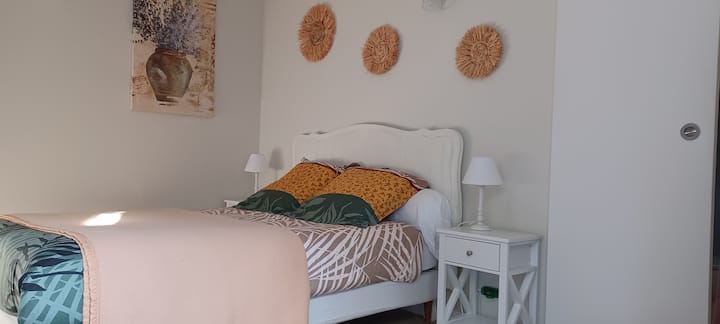 Chambre Indépendante Donnant Sur Le Jardin - Villeneuve-lès-Avignon