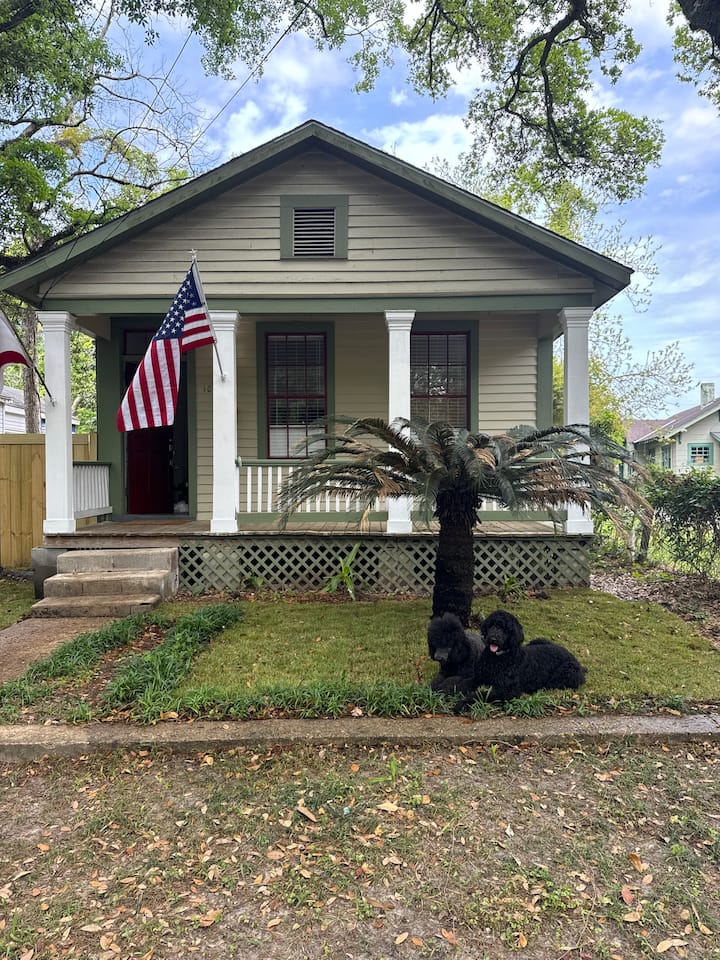 Stfrancois Historic Mardi Gras Cottage Pets Yes - Mobile, AL