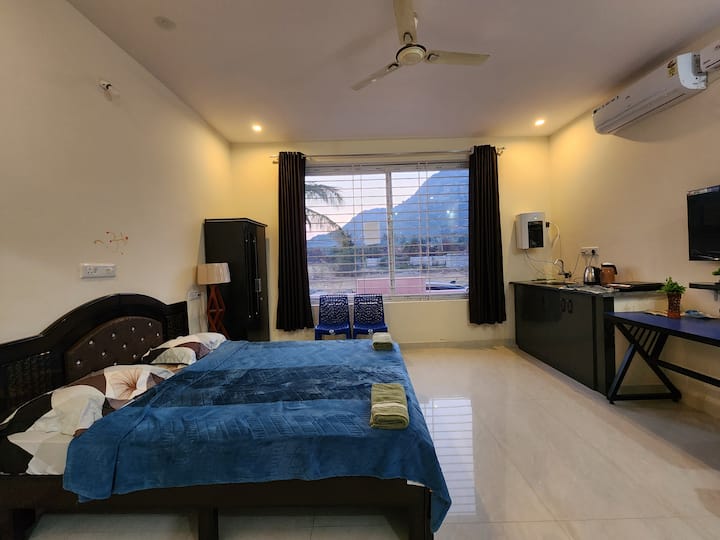 Getaway In Nandi & Skandagiri Hills - Chikkaballapur