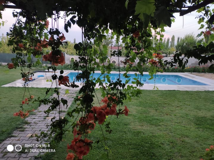 Müstakil Havuzlu Villa/bağ Evi (Niğde/ Kapadokya ) - Cappadocia