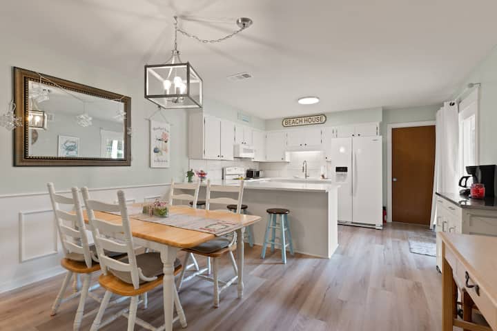 Turtle Tracks B - Jekyll Island, GA