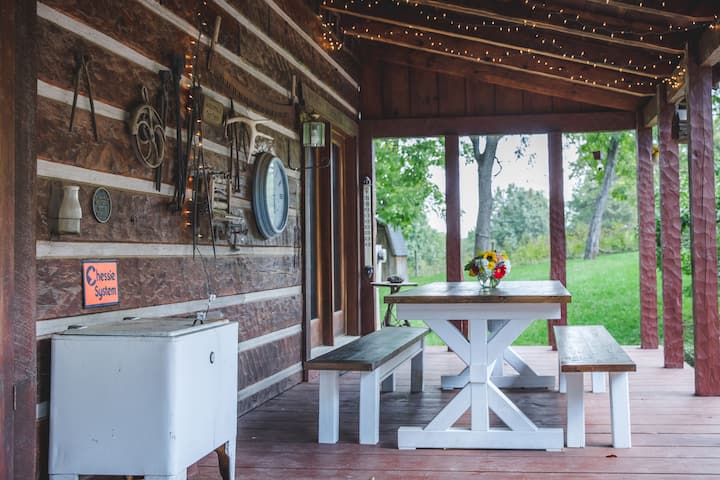 Virginia Log Cabin -New Listing! - Natural Bridge Zoo, Natural Bridge