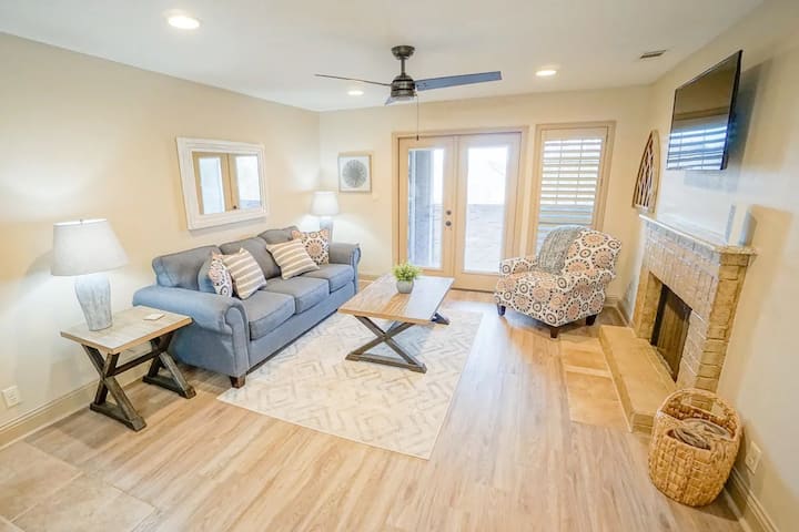 A "Meek" Retreat
(Unit 261) - Midland, TX