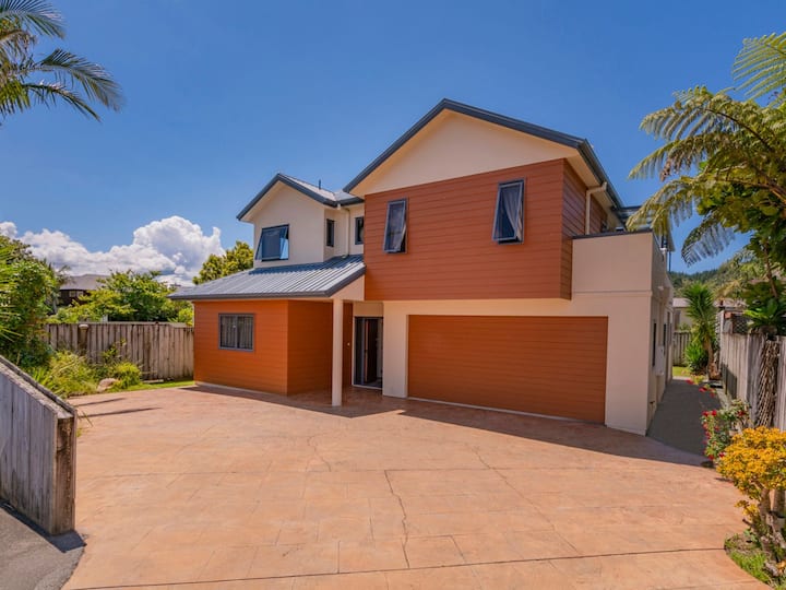 Hosts On The Coast Harbourside Haven - Whangamatā