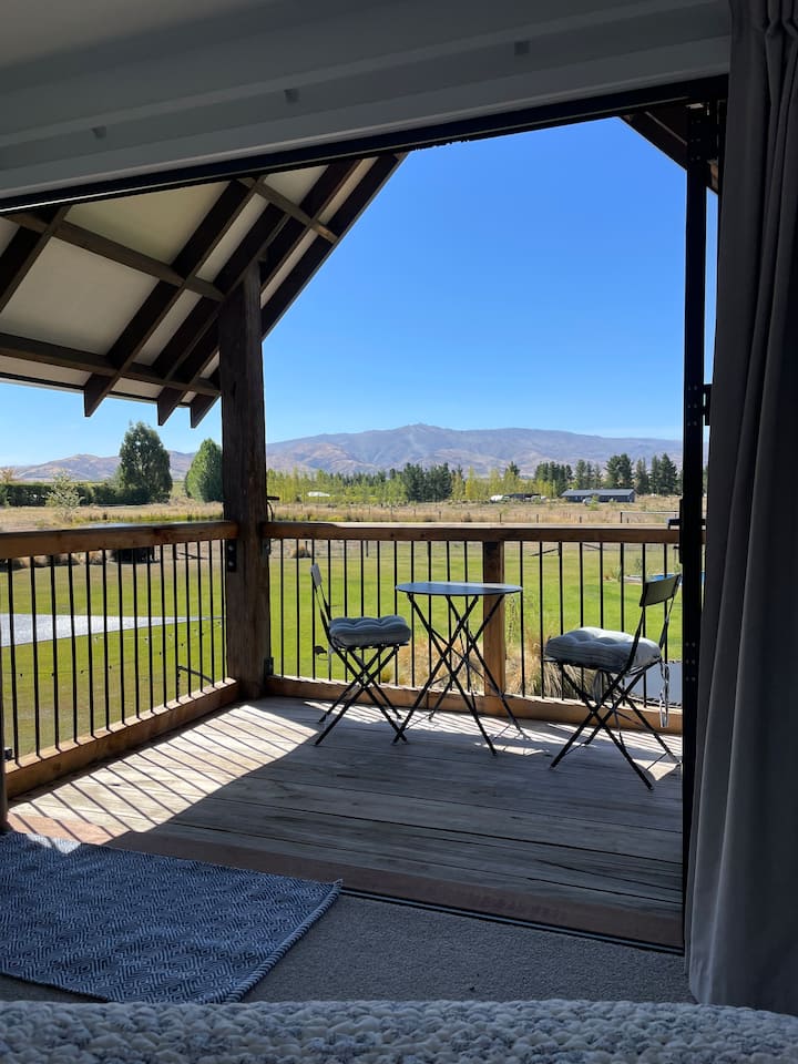 Luxury B&b Homestay Nr Clyde | Kaihanu Lodge - Alexandra