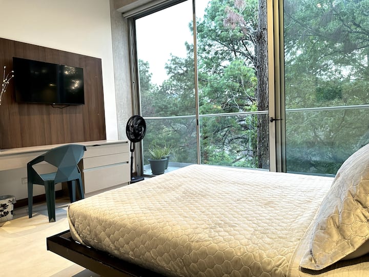 Casa Flotada Vista A Bosque Kanajuyu - Guatemala City