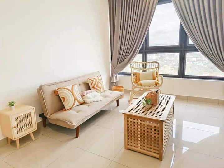 3 Room 8 Pax M-vertica Nearby Velocity Mrt Maluri - Kuala Lumpur