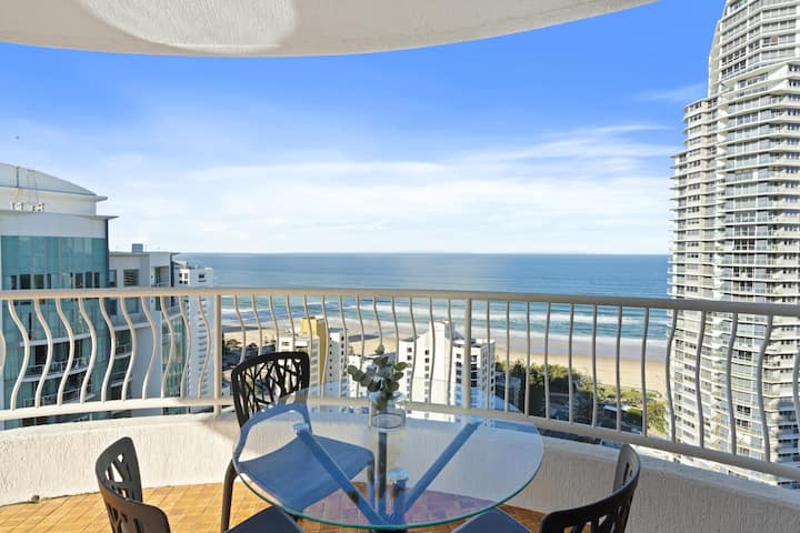 Aegean - 2 Bedroom Apartment With Ocean View - Surfers Paradise