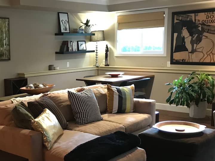 Spacious Oasis - Kirkland, WA