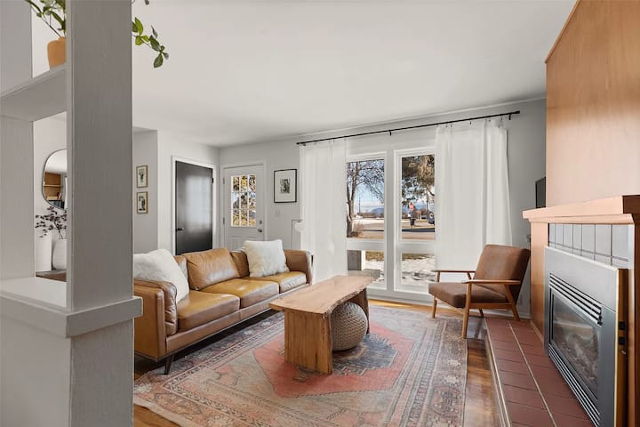 Mid-century Mountain Chalet - Kalispell, MT