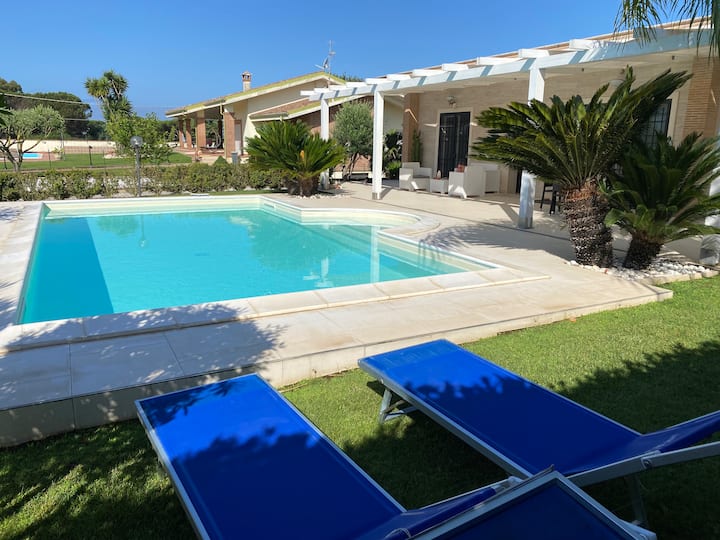 Alloggio Turistico Villa Camelia - Anzio