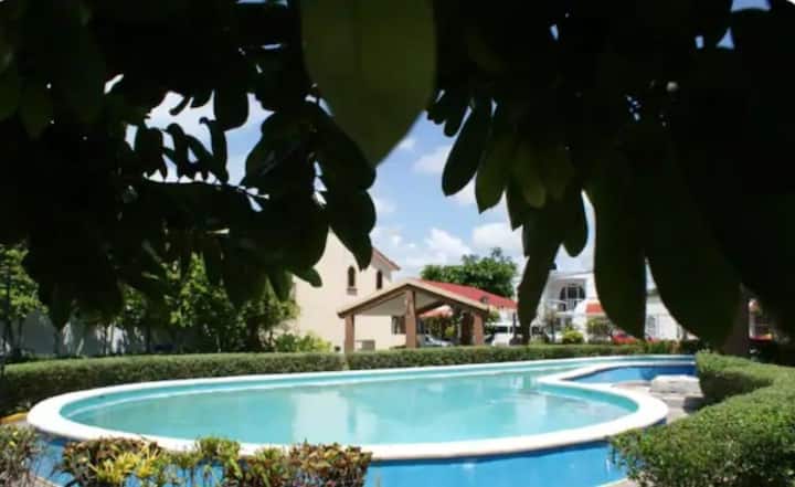 Cancun Eco- House & Swimming Pool - Cancún