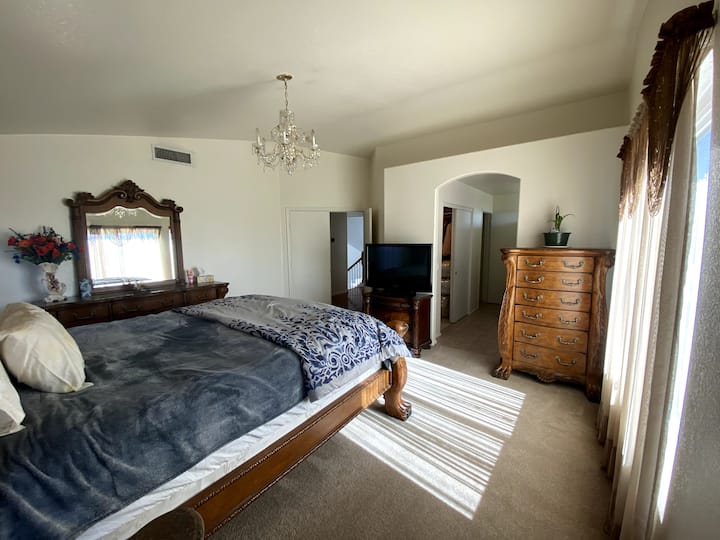 Spacious, Cozy Master Getaway W/ Inhome Beauty Spa - Peoria, AZ