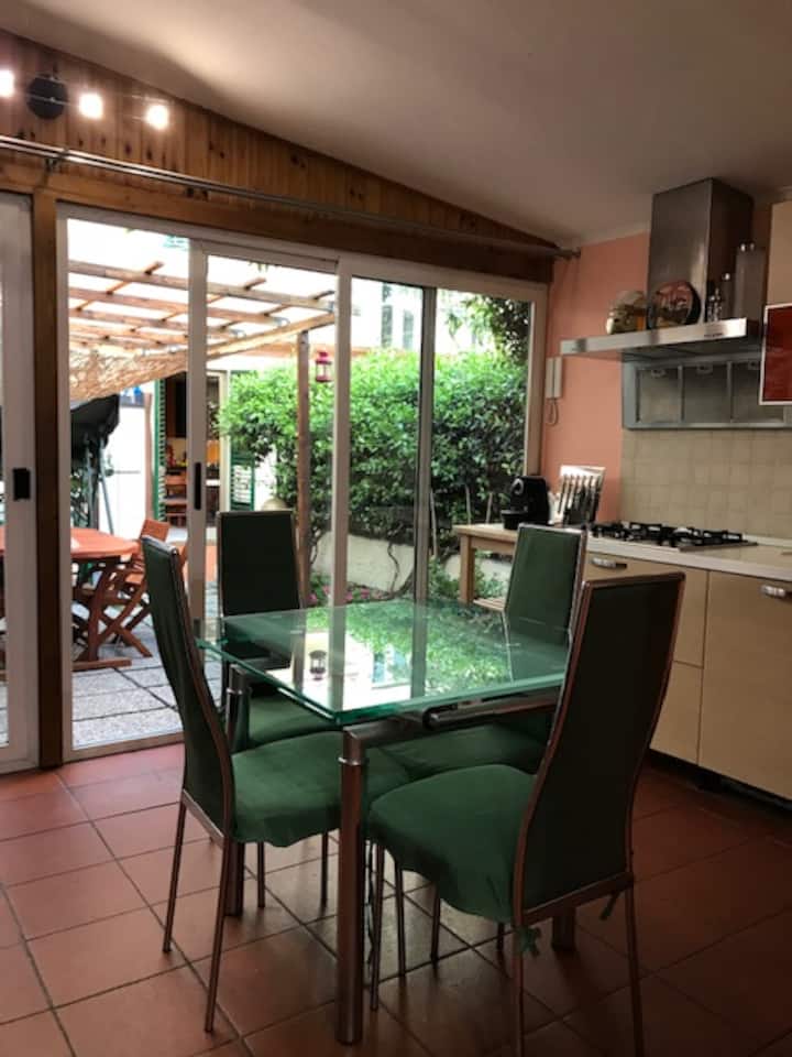 The Green Oasi In Florence - Florencia