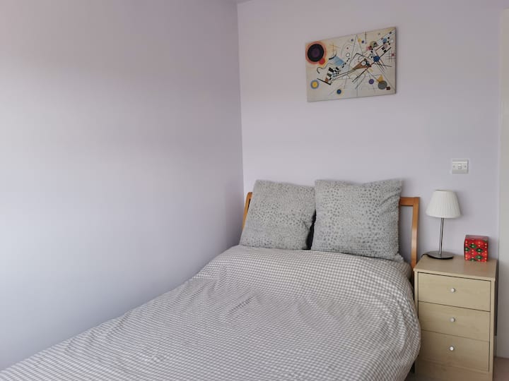 Room In Town Centre (Sea View) Near Beach &Station - Seaford