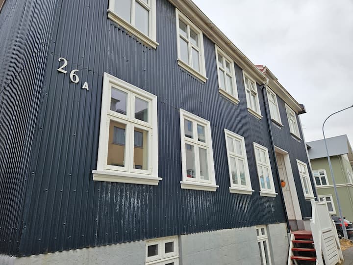 Cozy Downtown 2bdr Apartment - Reykjavik