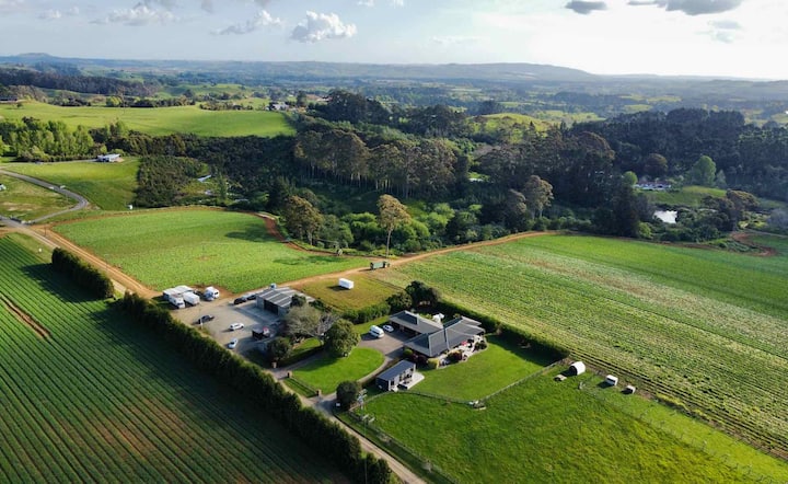 Large Farm Stay With Spa Pool - Tuakau