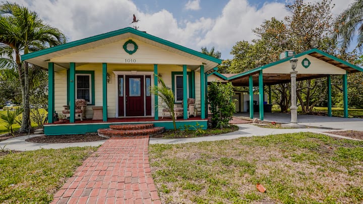 Waterfront River House With Parkside Access - Ellenton, FL