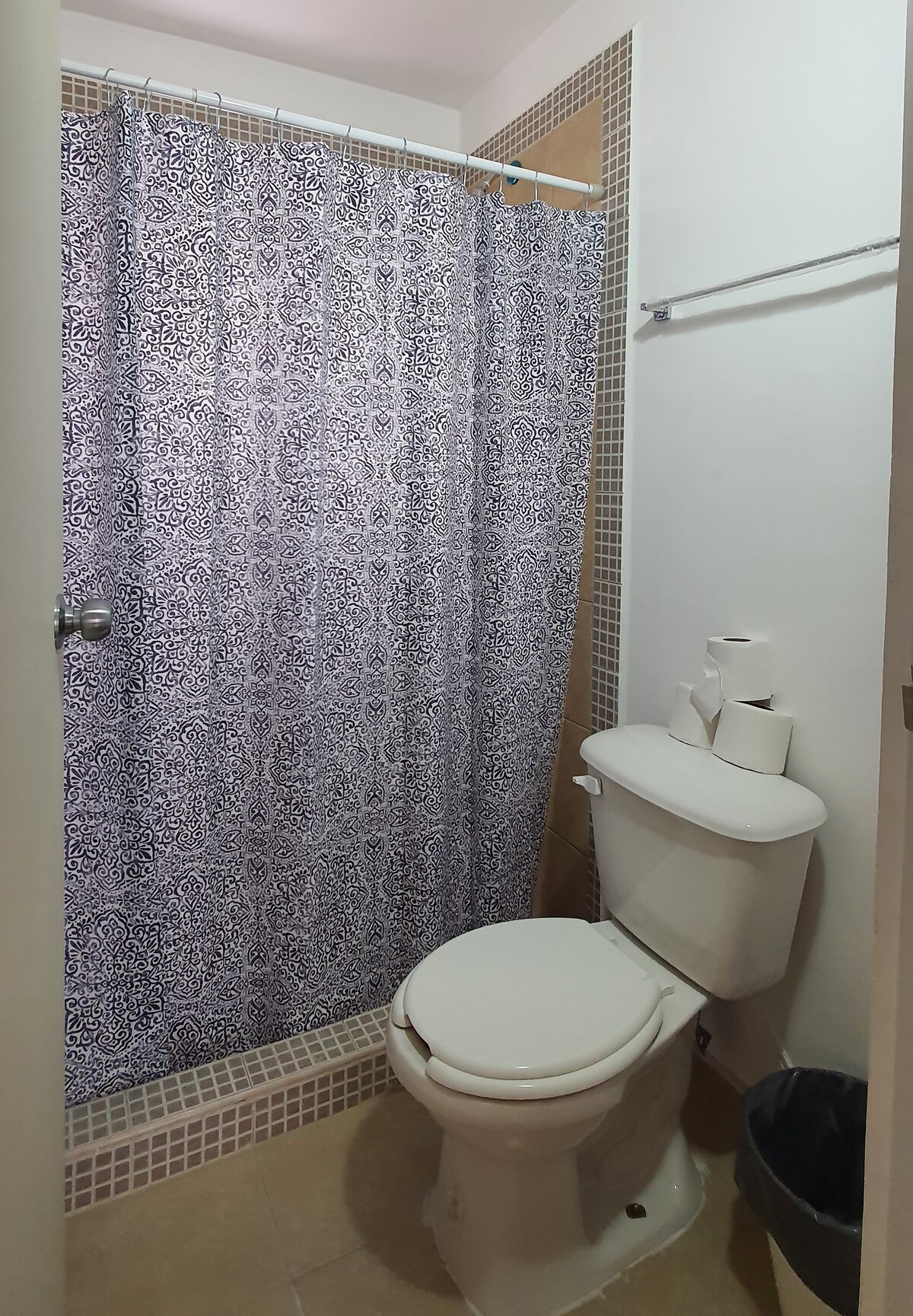 y. RG H2 Single Room_1 / AIFA / Sta Lucia - Houses for Rent in Santa ...