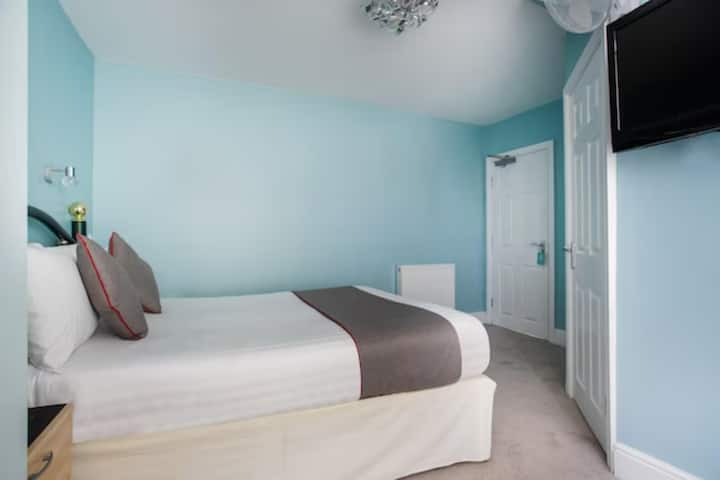 Minerva Guesthouse Standard Triple Room - Newquay