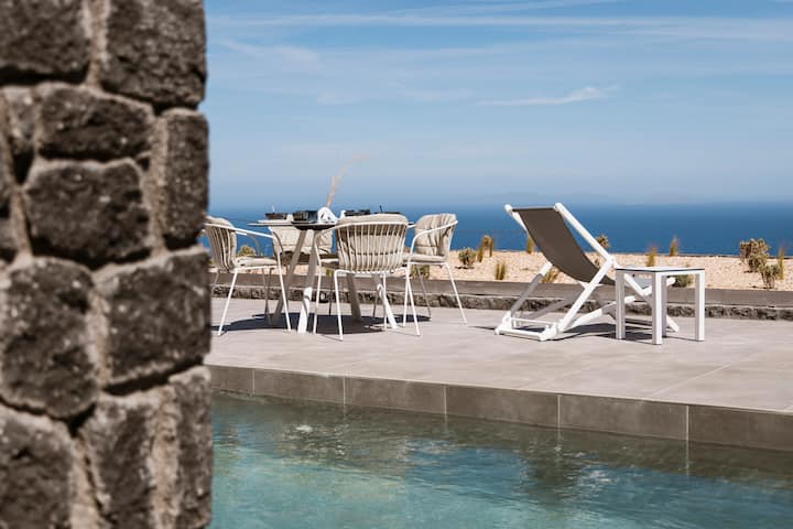 Seaview Haven Retreat - Szantorini