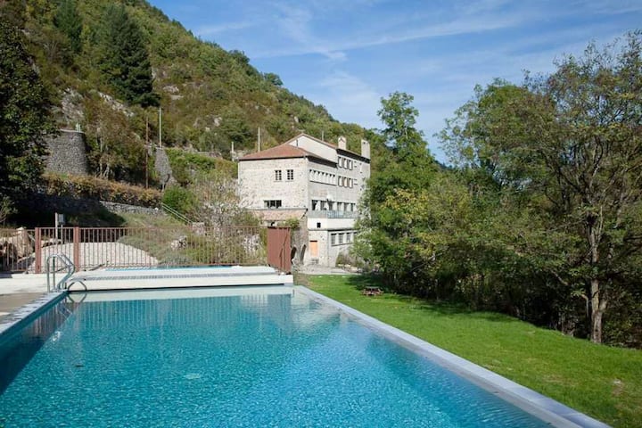 Riverside Penthouse Apartment - Privas